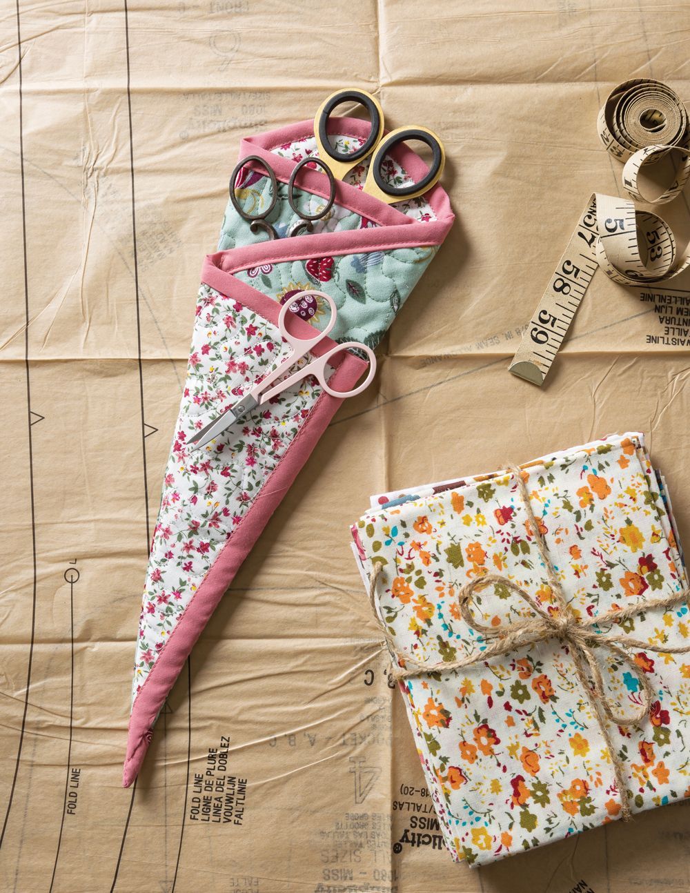 Sew 137 June 20 Scissor Keep - Magazine Templates - Sew Magazine