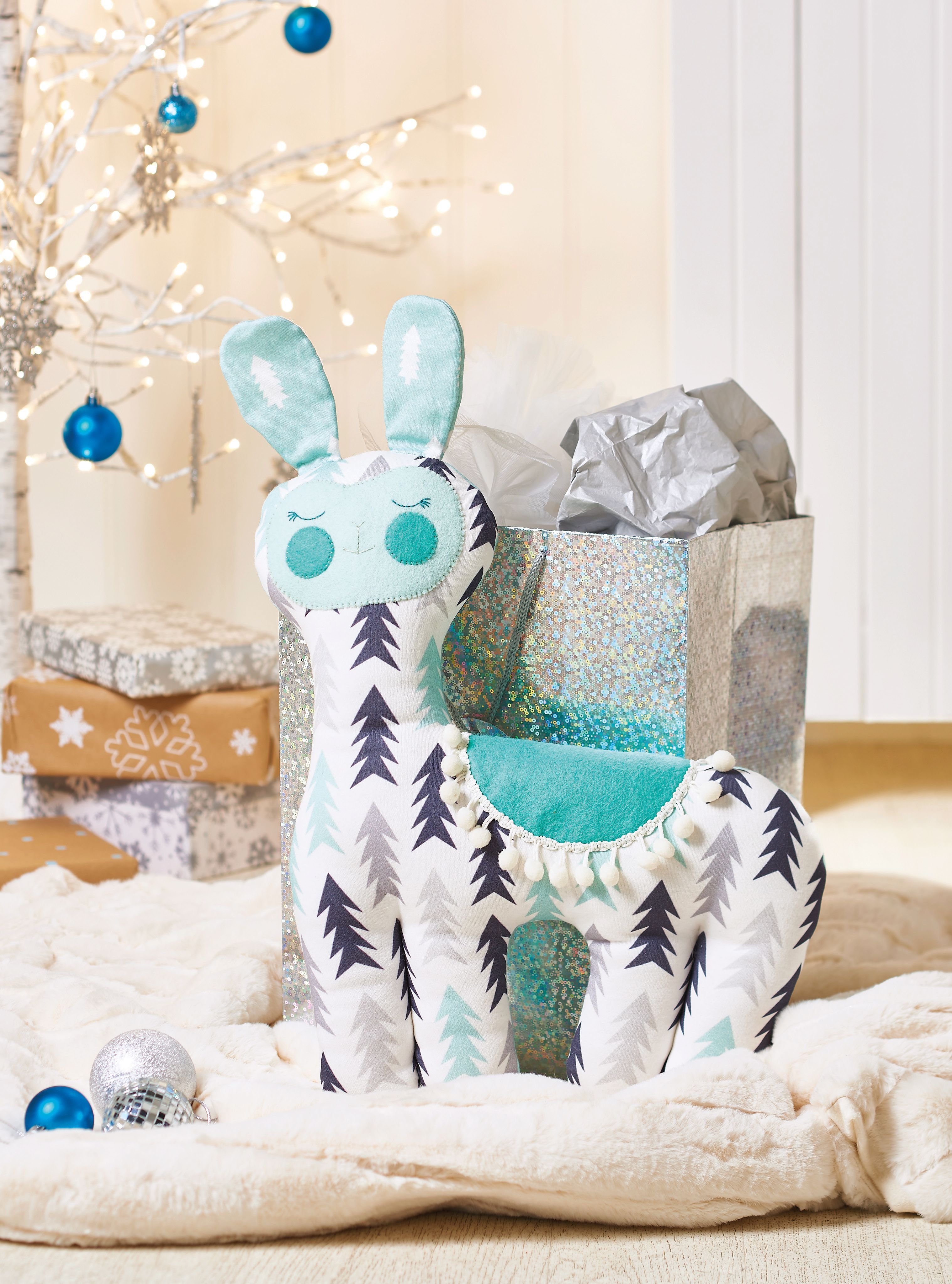 Sew 131 Dec 19 Spoonflower Collection - Magazine Templates - Sew Magazine